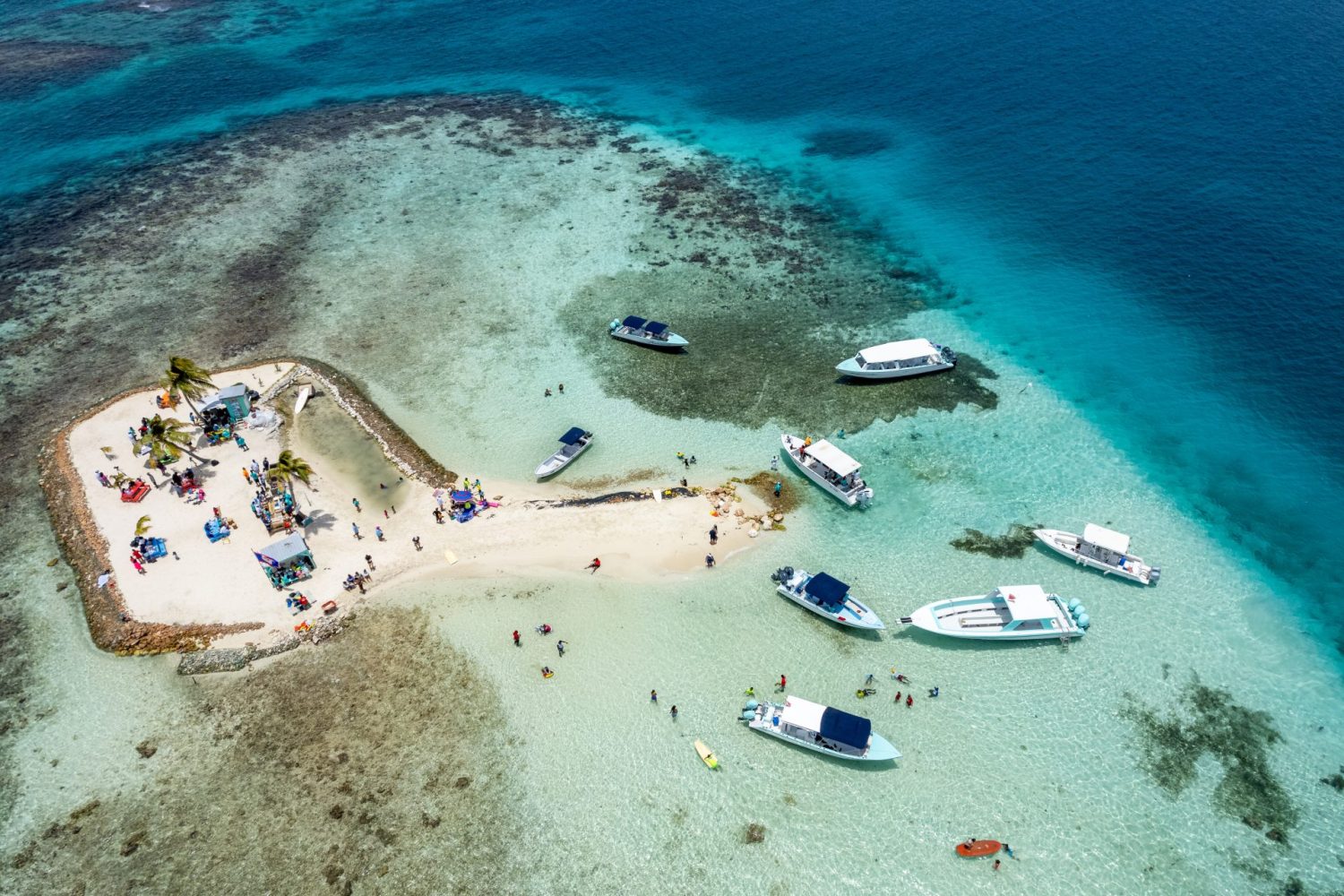 Island Hopping from Placencia: Be Sure to Visit These Cayes