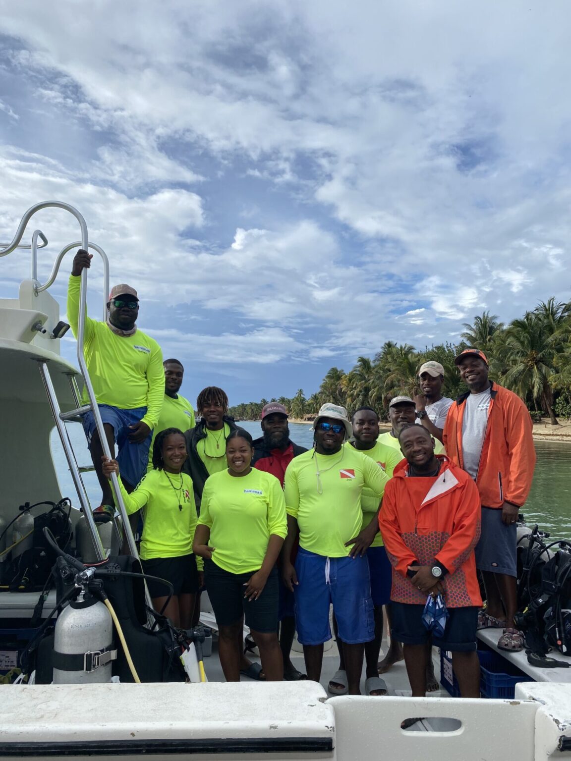 Hamanasi Launches Scuba Diving Program for Belizean Women